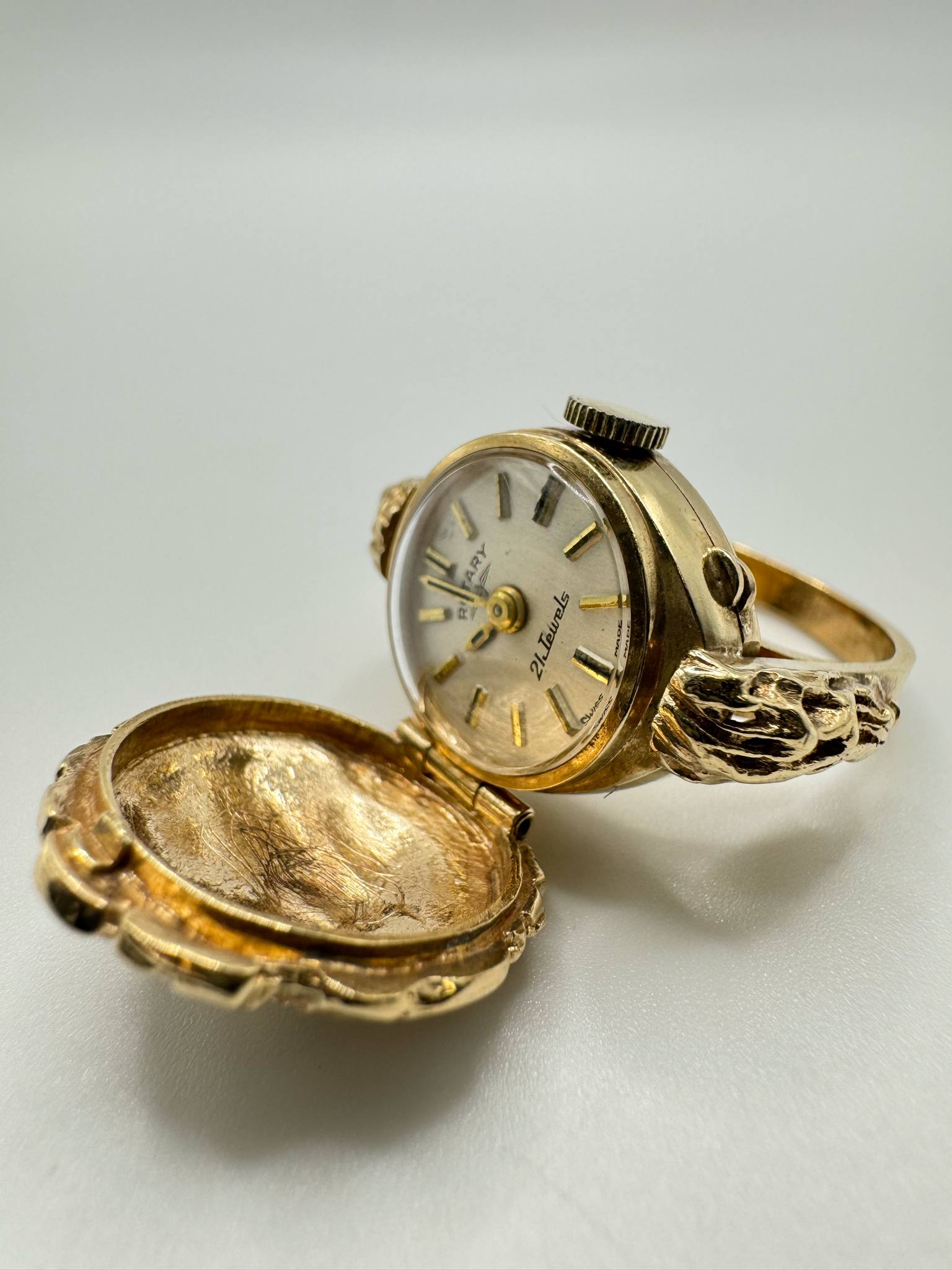 Pre-owned 9ct Vintage Rotary Watch Ring - Own4Less